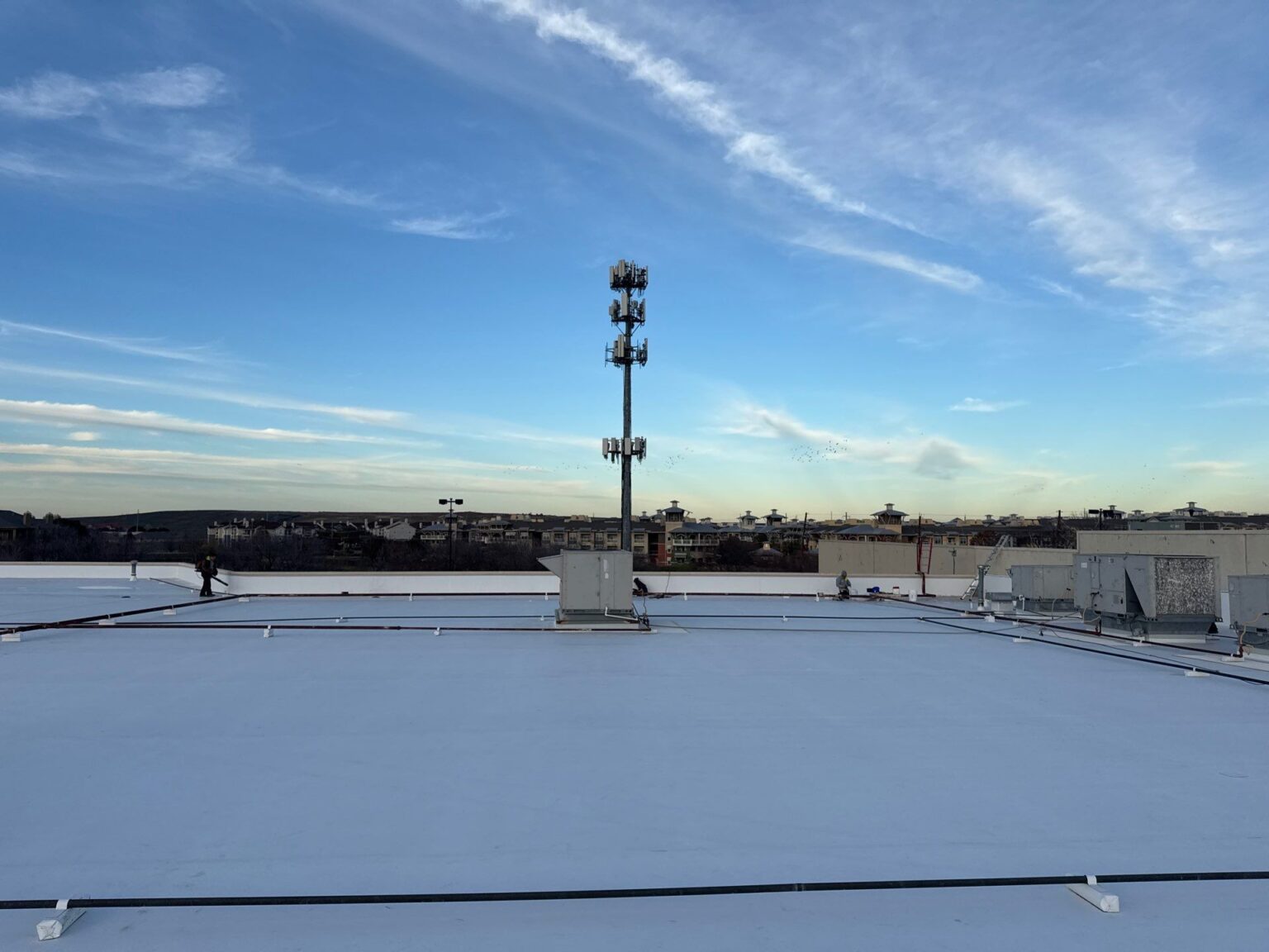 Garland's TPO Roofing Experts: Perfect Commercial Roofs